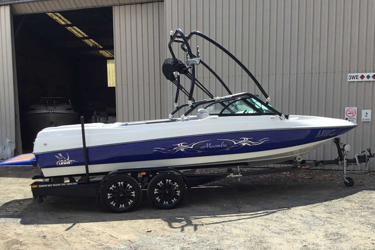 Eclipse - Lewis Boats